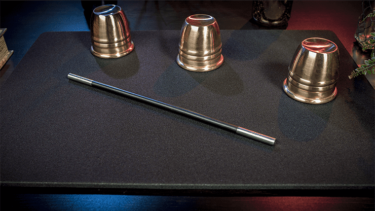 Deluxe Close-Up Pad 40 x 60 cm Black (4580) - Dynamite Magic Shop