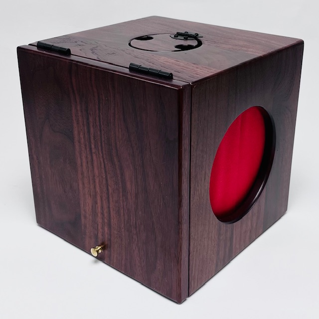 Dill-Nielsen Dean's Box (7069) - Dynamite Magic Shop